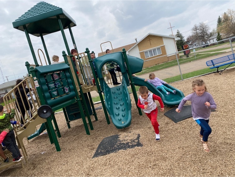 Live Feed | Mott-Regent Public Schools